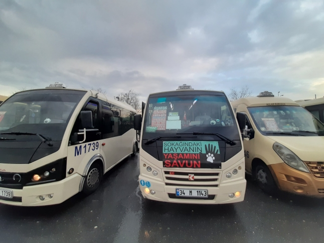 İstanbul yollarında bir İyilik Minibüsü - Son Dakika Haberleri